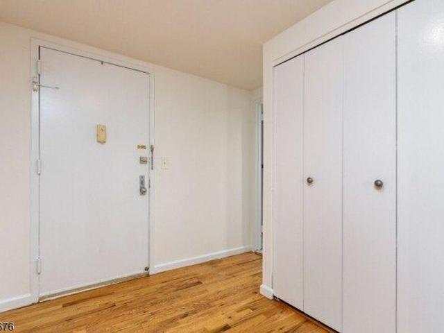 condo with 1 bedroom, Weehawken NJ DS104235414