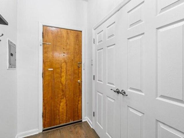 condo with 1 bedroom, Weehawken NJ ES105142577