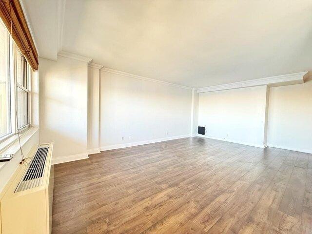 condo with 1 bedroom, West New York NJ DLS102476379