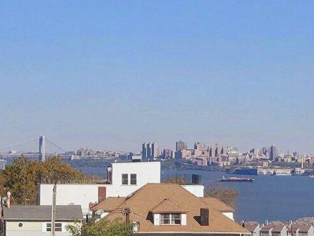 condo with 1 bedroom, West New York NJ DLS102585632