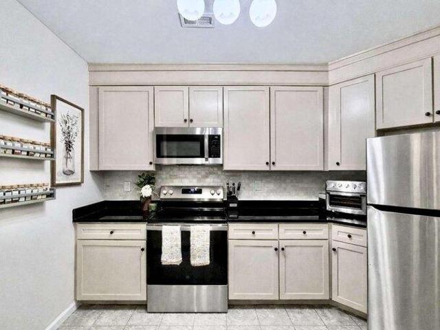 condo with 1 bedroom, West New York NJ DS102828244