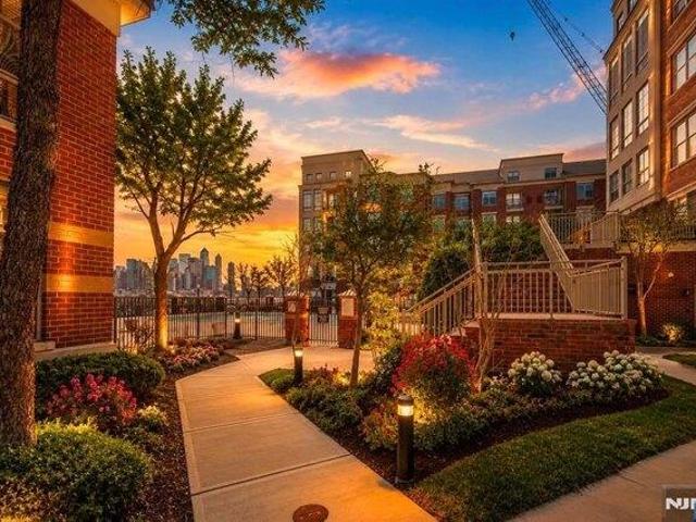 condo with 1 bedroom, West New York NJ ES105155885