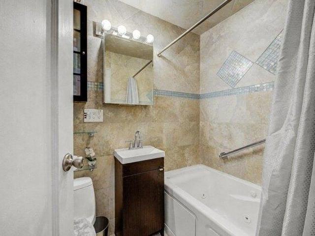condo with 1 bedroom, West New York NJ ES105176307