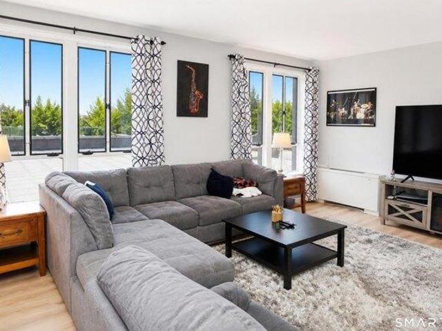 condo with 1 bedroom, West Hartford CT ES103125900