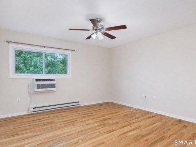 condo with 1 bedroom, West Haven CT ES104075743