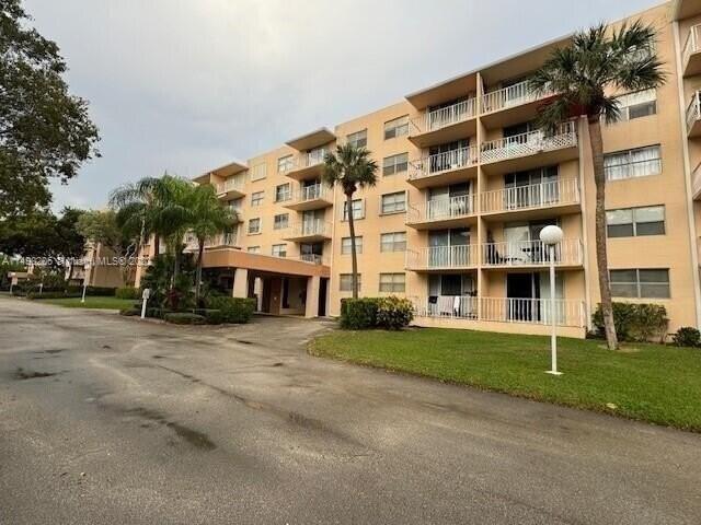 condo with 1 bedroom, West Palm Beach FL DLS88247224