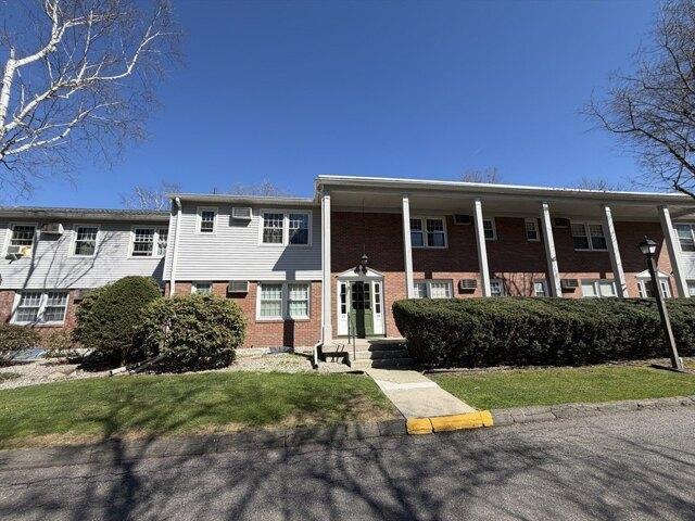 condo with 1 bedroom, West Springfield MA DS103623677