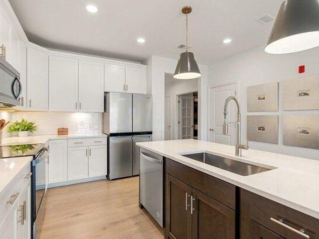 condo with 1 bedroom, Westborough MA ES103124854