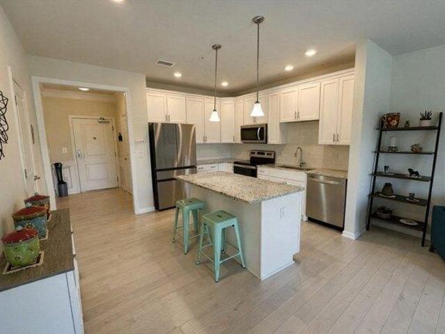 condo with 1 bedroom, Westborough MA ES104189024