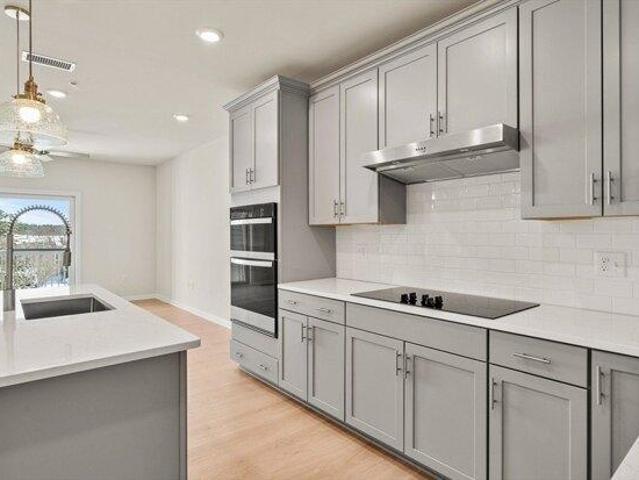 condo with 1 bedroom, Westborough MA ES104233579
