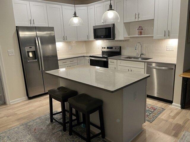 condo with 1 bedroom, Westborough MA ES104811303