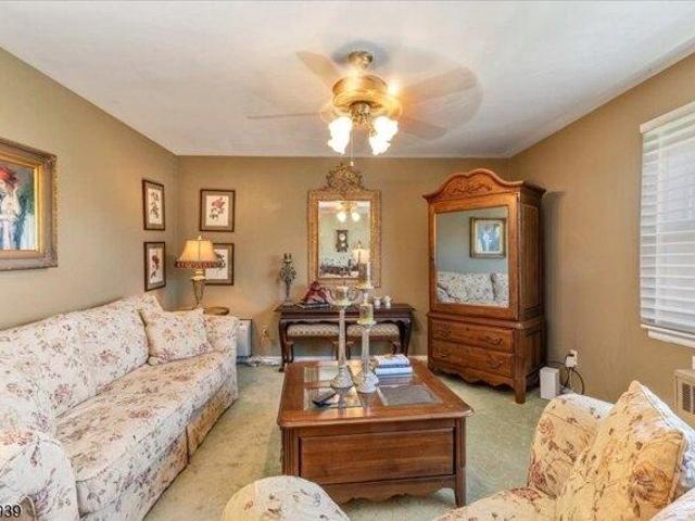 condo with 1 bedroom, Westfield NJ ES104236351