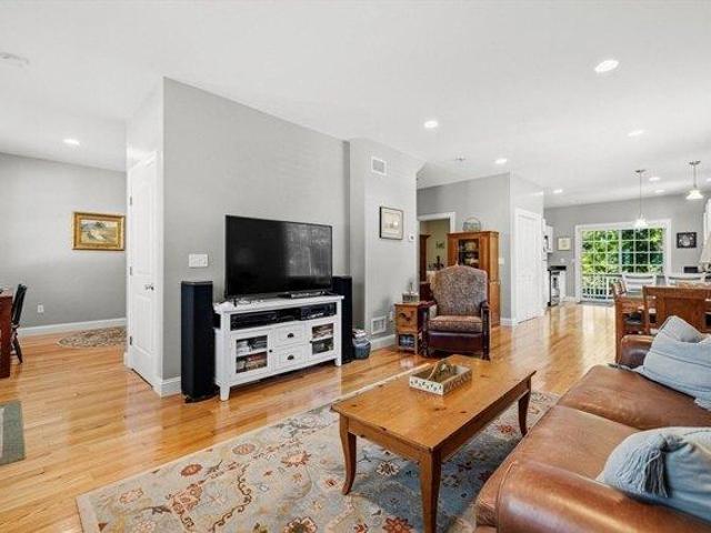 condo with 1 bedroom, Westport MA DS104188244