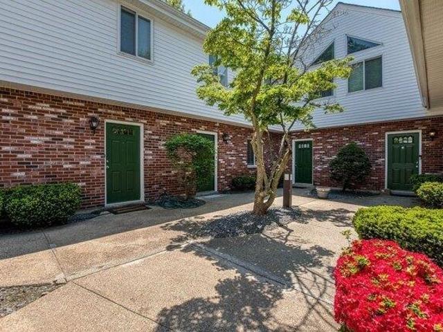 condo with 1 bedroom, Weymouth MA ES103221081