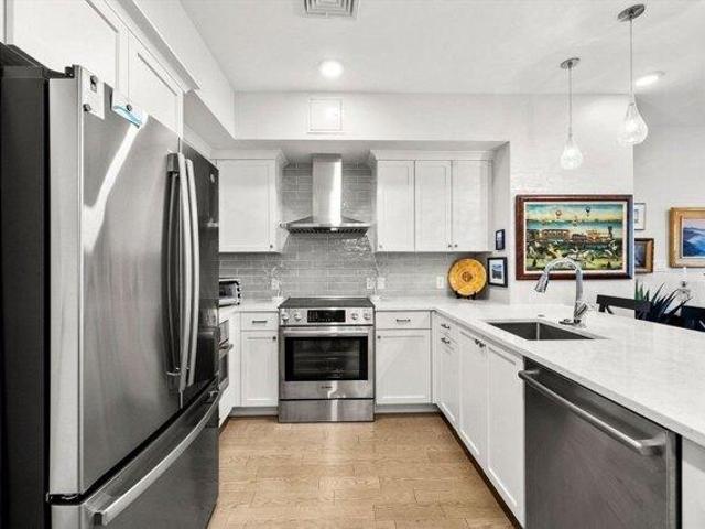condo with 1 bedroom, Weymouth MA ES105140827