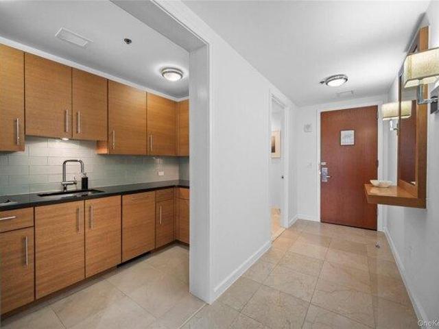condo with 1 bedroom, White Plains NY DLS102563878