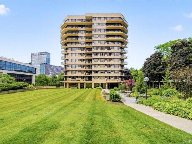 condo with 1 bedroom, White Plains NY ES104921355