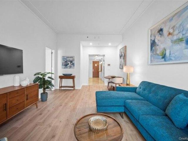 condo with 1 bedroom, White Plains NY ES105203221