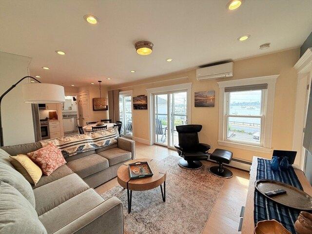 condo with 1 bedroom, Winthrop MA ES103247494