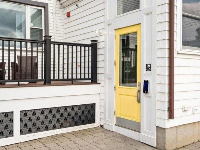 condo with 1 bedroom, Winthrop MA ES103250806