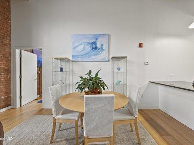 condo with 1 bedroom, Williamstown MA DS101933302