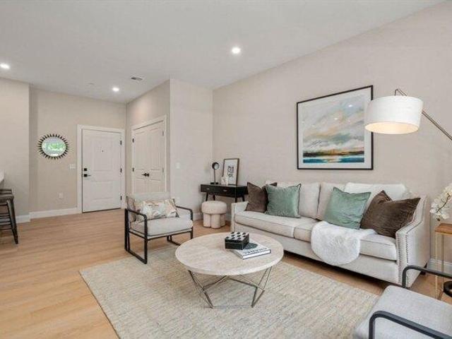 condo with 1 bedroom, Wilmington MA ES105061414