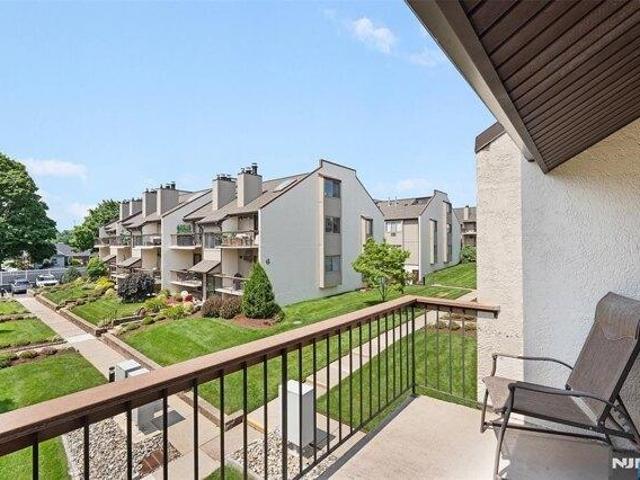 condo with 1 bedroom, Wood Ridge NJ ES105174505
