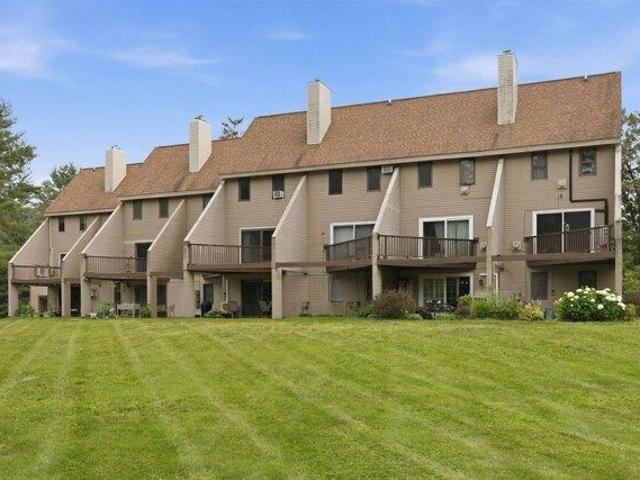 condo with 1 bedroom, Woodstock VT ES105229055