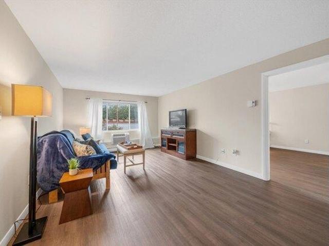 condo with 1 bedroom, Woburn MA DS102583522