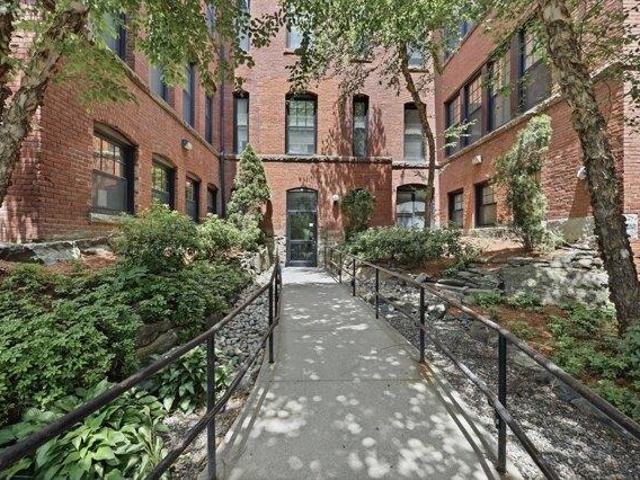 condo with 1 bedroom, Worcester MA ES103850777