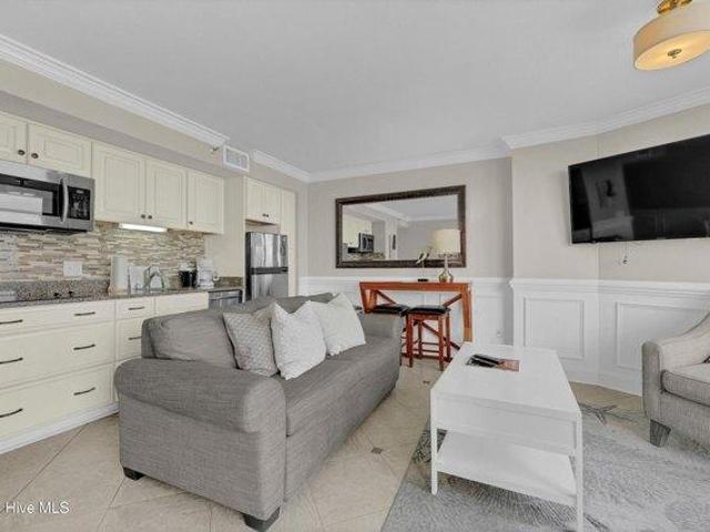 condo with 1 bedroom, Wrightsville Beach NC ES104908764