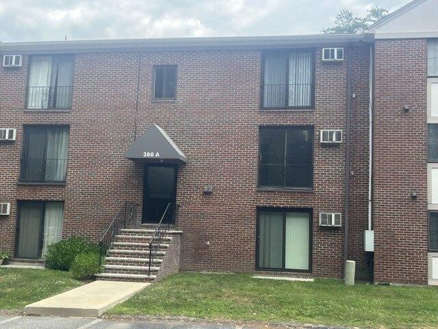 condo with 1 bedroom, Acton MA DS104330823