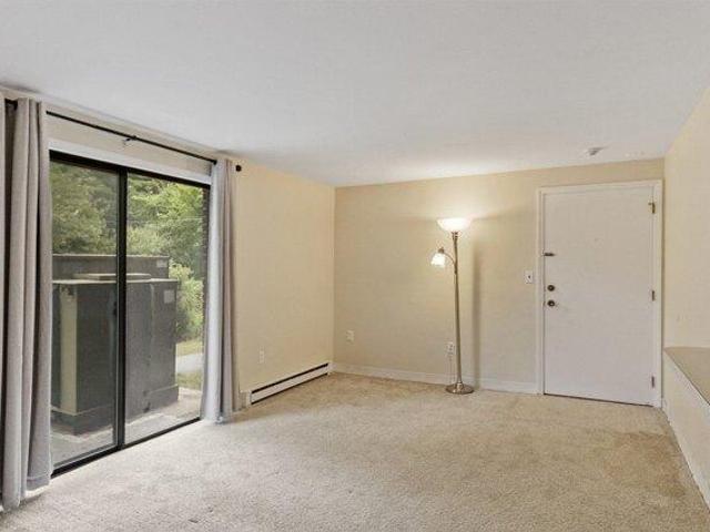 condo with 1 bedroom, Acton MA ES104808009