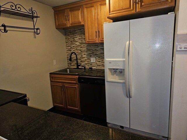 condo with 1 bedroom, Amesbury MA DLS102727356