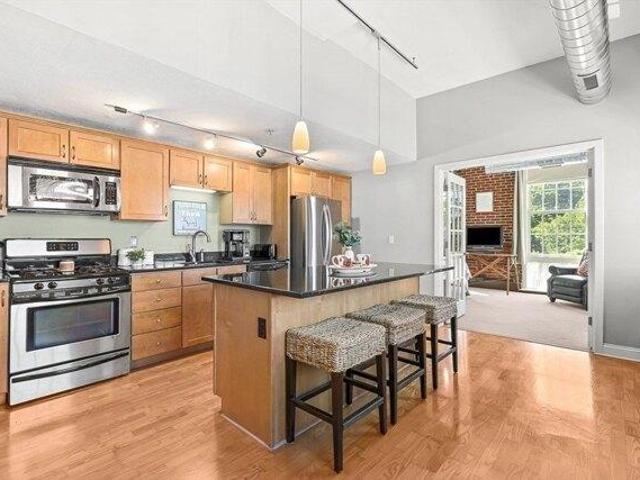 condo with 1 bedroom, Amesbury MA DS104077591