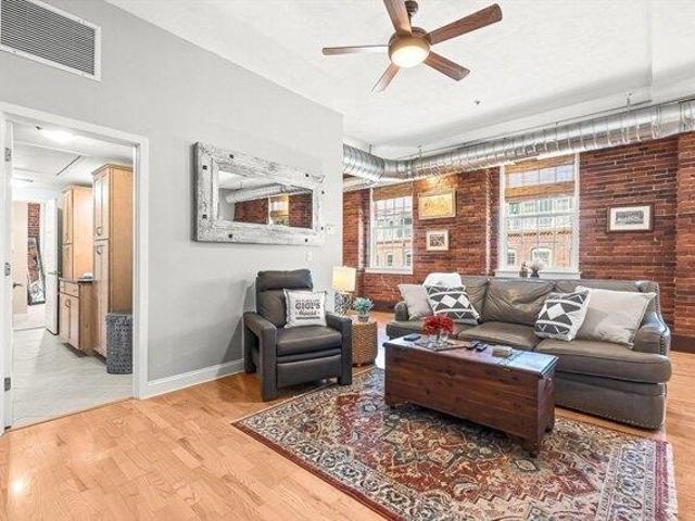 condo with 1 bedroom, Amesbury MA ES105094452