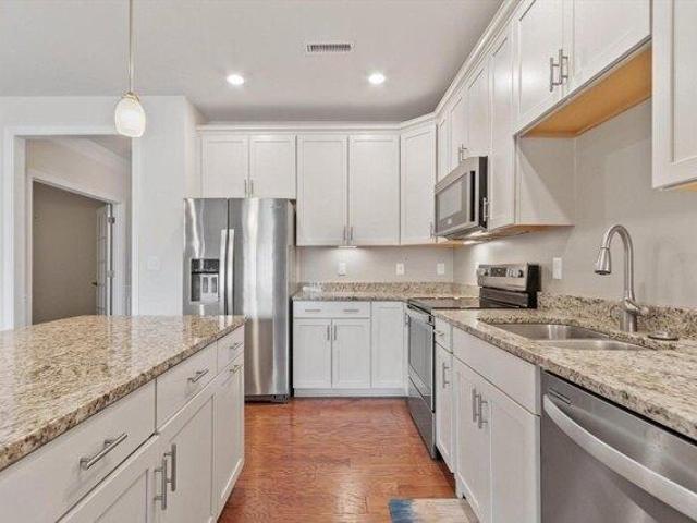 condo with 1 bedroom, Andover MA ES105193370
