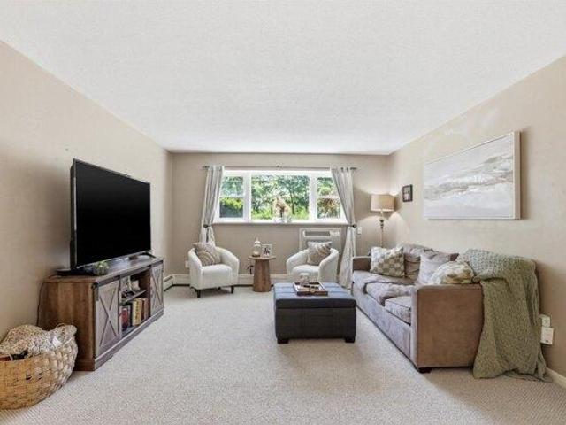 condo with 1 bedroom, Andover MA ES103932750