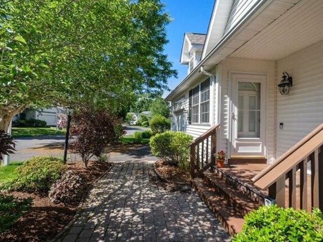 condo with 1 bedroom, Ashland MA DS103885559