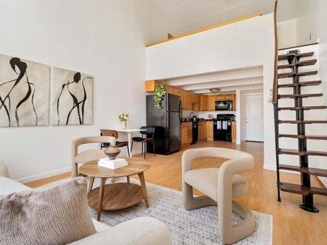 condo with 1 bedroom, Arlington MA DS101897367