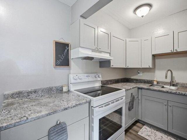 condo with 1 bedroom, Arlington MA DS102217353