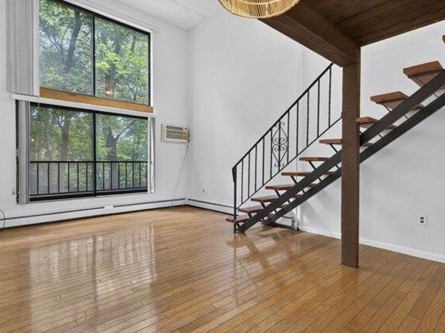 condo with 1 bedroom, Arlington MA DS104008443