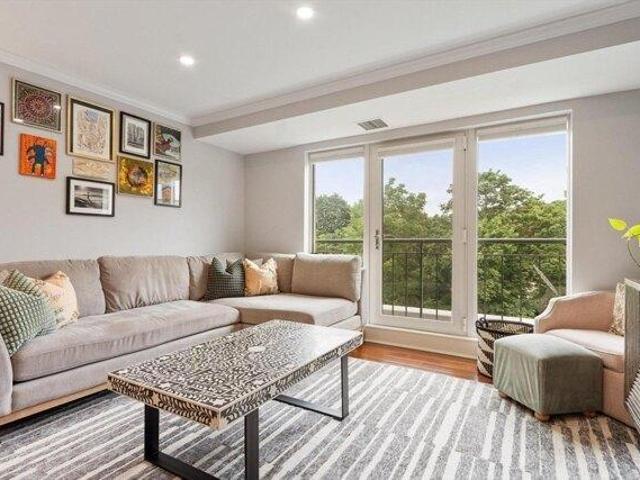 condo with 1 bedroom, Arlington MA DS104011158