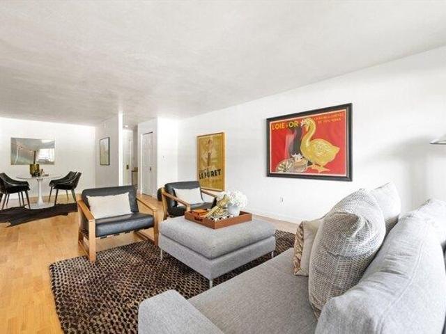 condo with 1 bedroom, Arlington MA ES104788856