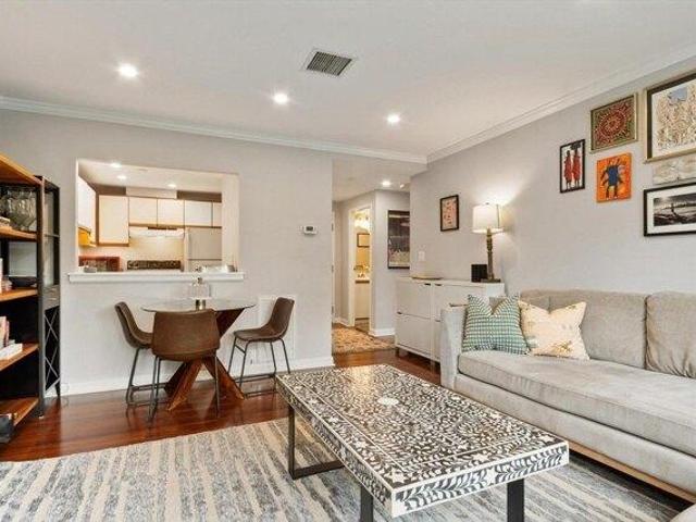 condo with 1 bedroom, Arlington MA ES104011158