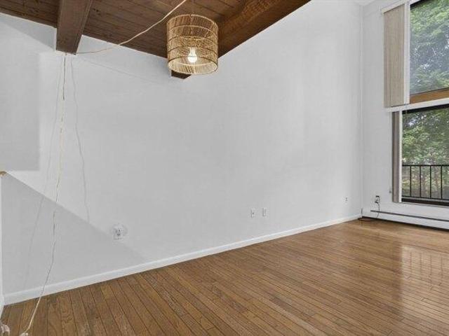 condo with 1 bedroom, Arlington MA ES104234486