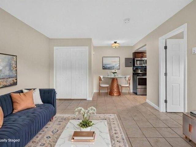 condo with 1 bedroom, Arlington MA ES105081181