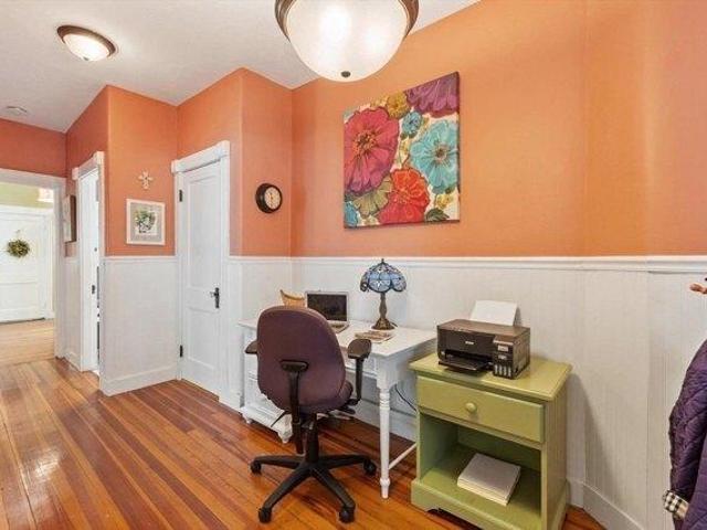 condo with 1 bedroom, Arlington MA ES105096104