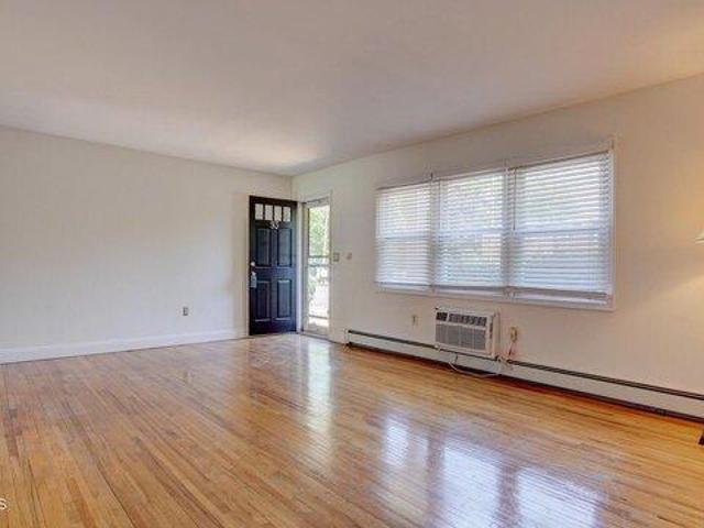 condo with 1 bedroom, Atlantic Highlands NJ DS102727590