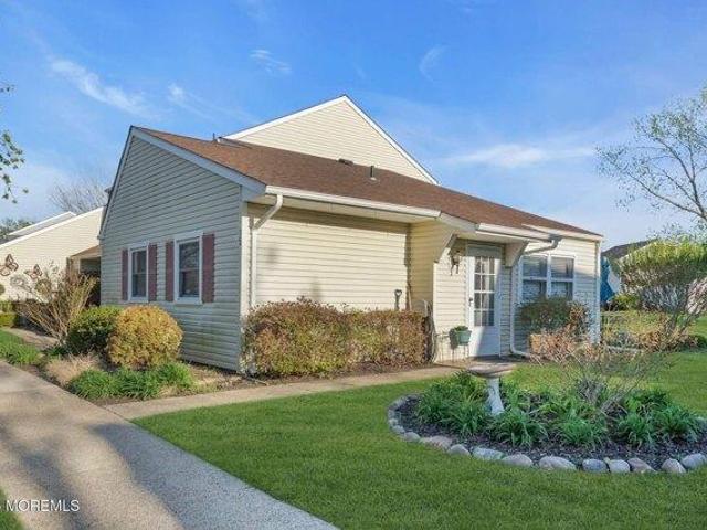 condo with 1 bedroom, Barnegat NJ DS102317758